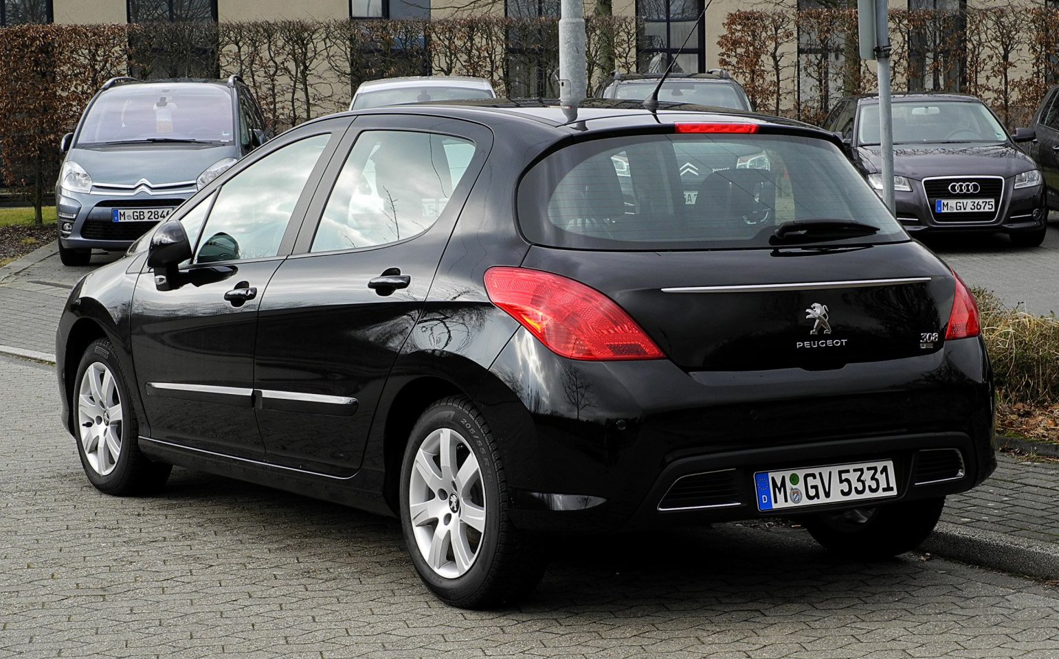 Peugeot 308 technical specifications and fuel economy